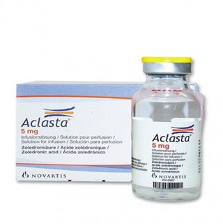 Thuốc tiêm Aclasta 5mg/100ml Novartis điều trị loãng xương, giảm nguy ...